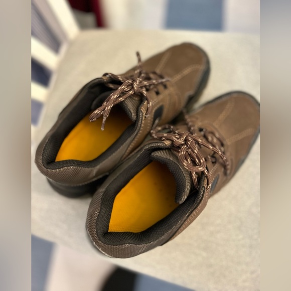 Earth Spirit | Shoes | Earth Spirit Gelron Mens Cushioned Rugged Sneakers Size 7 2 Brown And ...